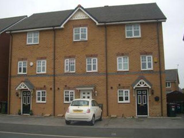 3 Bedrooms Mews house for rent in Davy Road, Abram WN2