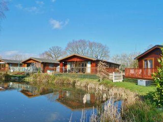 3 Bedrooms Mobile/park home for sale in Sheriff Hutton Road, Strensall, York YO32