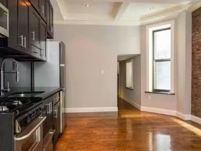3 Bedrooms at West 103rd Street for $4,995 by Lizette Tello