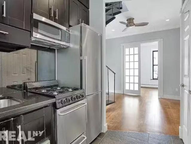 3 Bedrooms at 219 East 23rd Street for $5,495 by Katy Brown