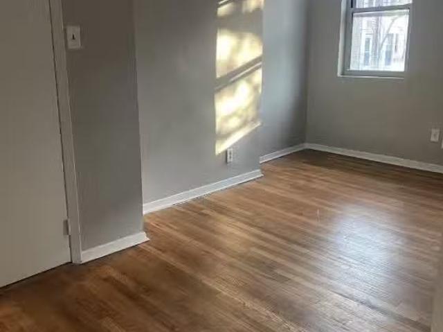 3 Bedrooms at 354 E 19th Street for $7,000 by Giuseppe Parato