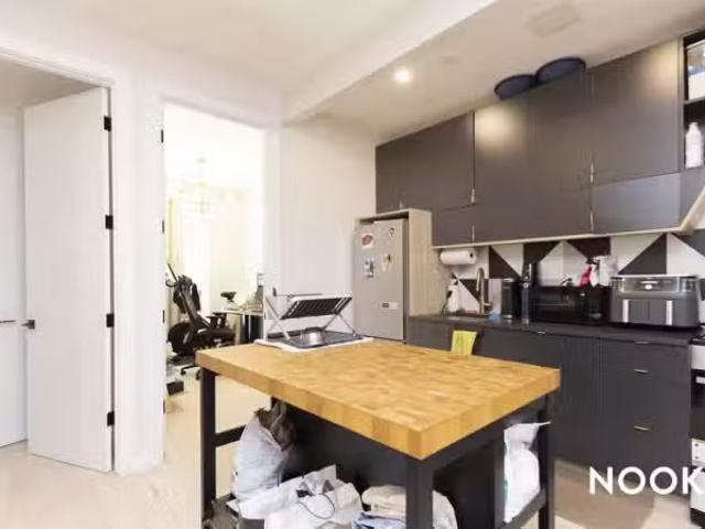 3 Bedrooms at 978 Kent Avenue for $5,200 by Tony