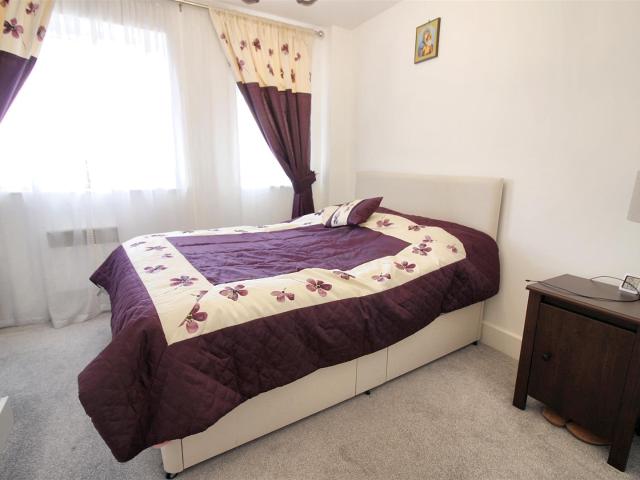 3 bedrooms Aylesbury