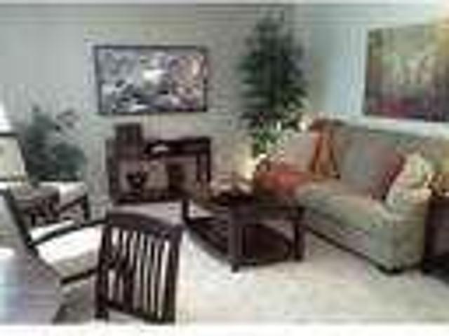 3 bedrooms Apartment Richelieu boasts a lovely, unique