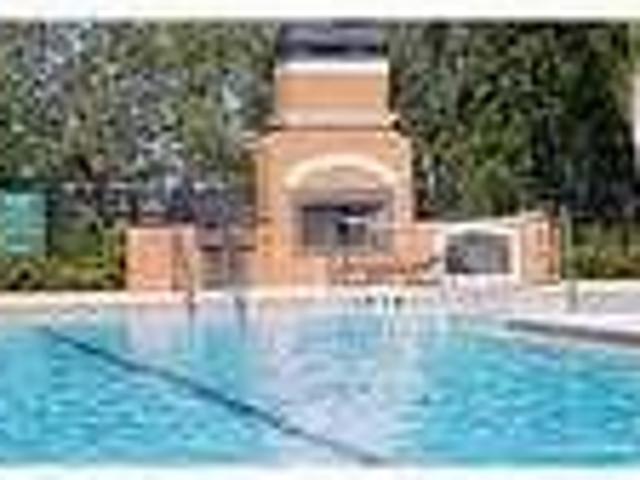 3 bedrooms Apartment Setting new standards for luxurious living. Pet OK!