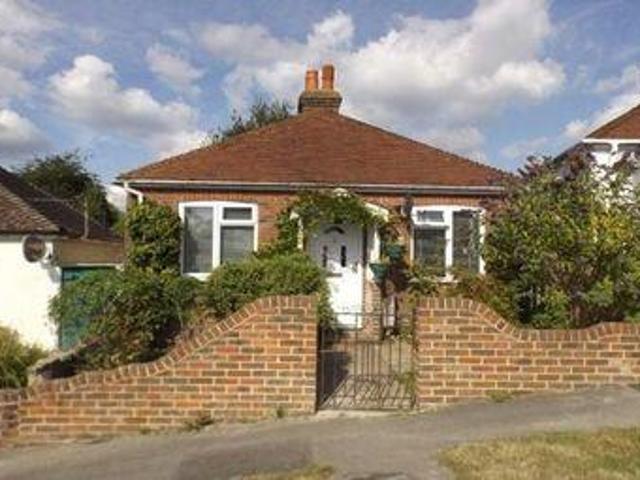 3 Bedrooms Bungalow for rent in Broad Oak, Heathfield TN21