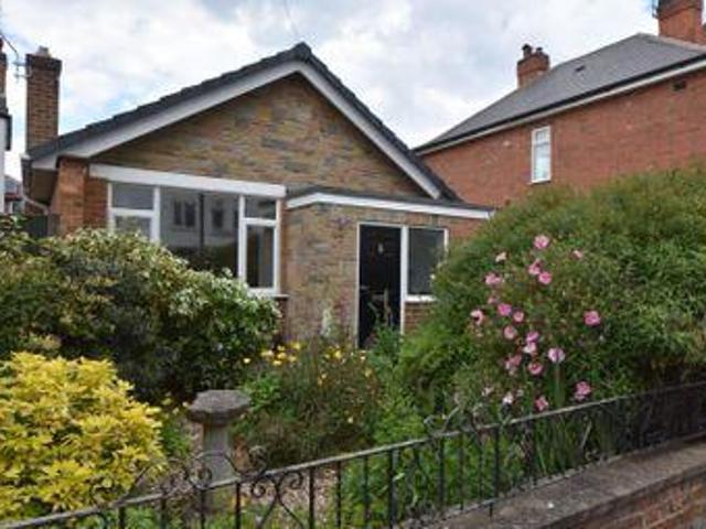 3 Bedrooms Bungalow for sale in Middleton Street, Beeston NG9