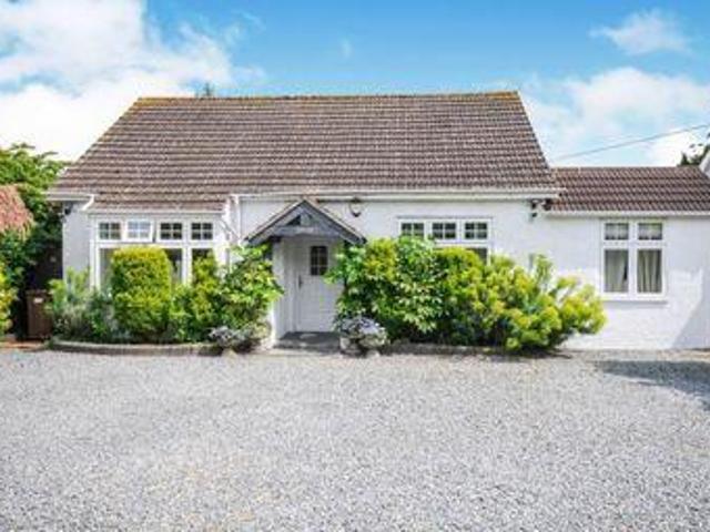 3 Bedrooms Bungalow for sale in North Cray Road, Sidcup DA14