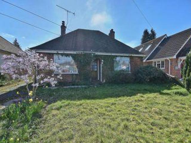3 Bedrooms Bungalow for sale in Old Basing, Basingstoke RG24