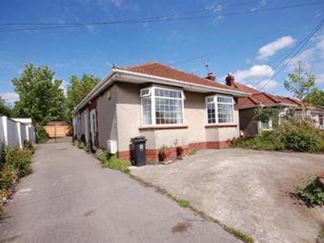 3 Bedrooms Bungalow for sale in Baglyn Avenue, Bristol BS15