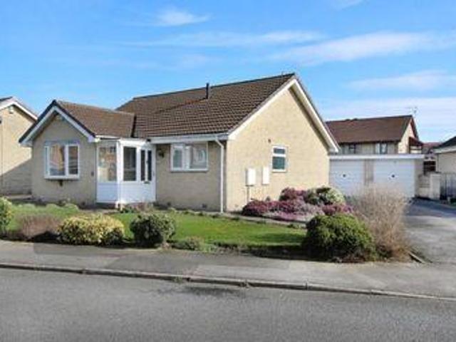 3 Bedrooms Bungalow for sale in Churchfield Drive, Wickersley, Rotherham, South Yorkshire S66