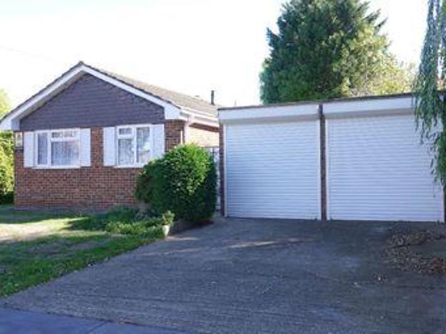 3 Bedrooms Bungalow for sale in Gladeside, Croydon CR0