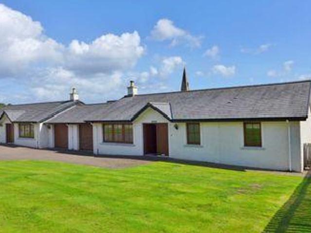 3 Bedrooms Bungalow for sale in Kirkaig, 11 Millhill Crescent, Lamlash KA27