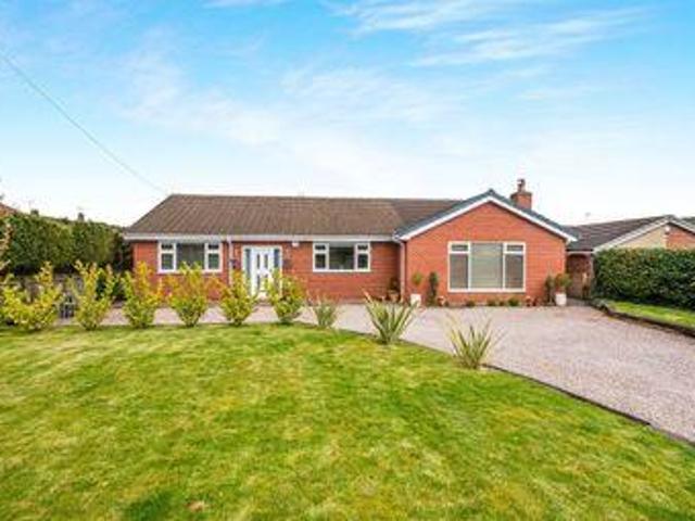 3 Bedrooms Bungalow for sale in Stone Road, Eccleshall, Stafford ST21