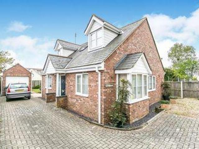3 Bedrooms Bungalow for sale in Sible Hedingham, Halstead, Essex CO9