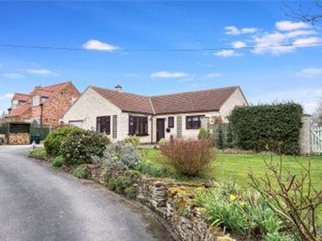 3 Bedrooms Bungalow for sale in Washdyke Lane, Glentham LN8