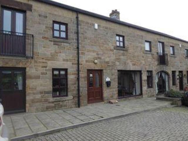 3 Bedrooms Barn conversion for sale in The Coach House, Swithen Farm, Huddersfield Road, Haigh S75