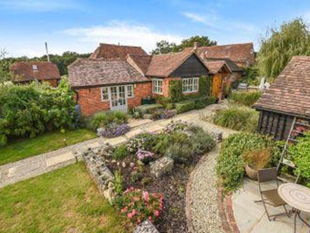3 Bedrooms Barn conversion for sale in East Street, Billingshurst RH14