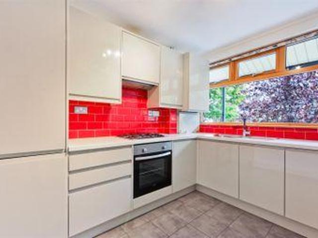 3 Bedrooms Block of flats for rent in Plender Street, London NW1