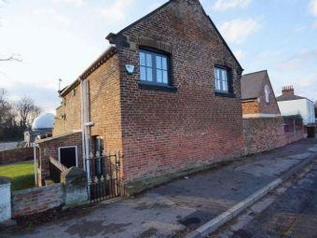 3 Bedrooms Cottage for rent in Carleton Road, Pontefract WF8