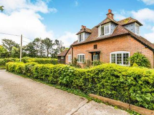 3 Bedrooms Cottage for rent in Dairy Hill Cottage, West Marden, Chichester PO18
