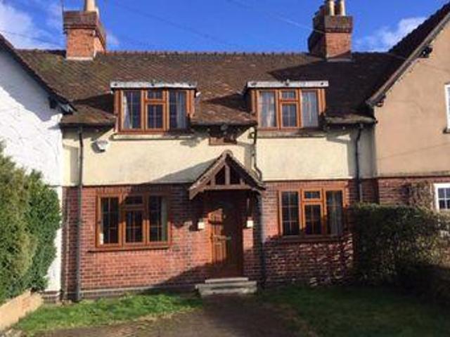 3 Bedrooms Cottage for rent in New Cottages, Birmingham Road, West Midlands B46