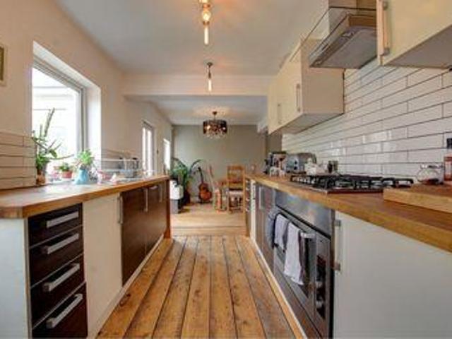 3 Bedrooms Cottage for sale in High Street, Great Glen, 9 LE8