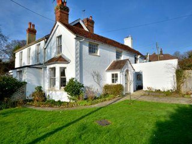3 Bedrooms Cottage for sale in Moat Lane, Pulborough RH20
