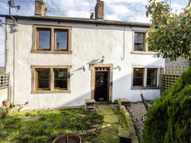 3 Bedrooms Cottage for sale in Queen Street, Gomersal, Cleckheaton BD19