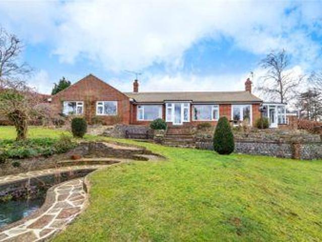 3 Bedrooms Detached bungalow for rent in Woodhouse Lane, Holmbury St. Mary, Dorking, Surrey RH5