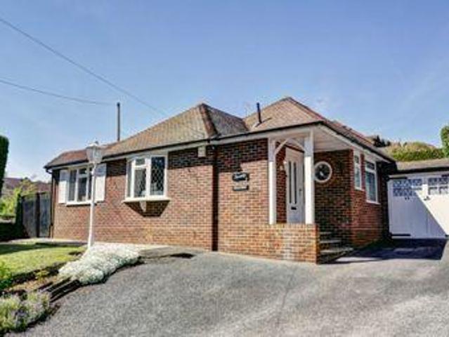 3 Bedrooms Detached bungalow for sale in Marlow Bottom, Marlow SL7