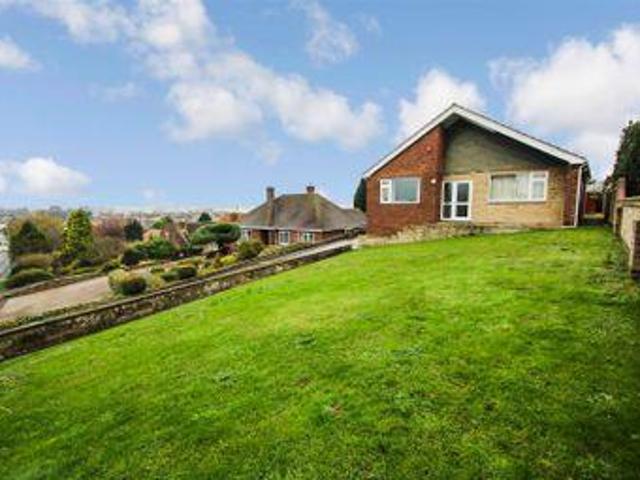 3 Bedrooms Detached bungalow for sale in Moorwell Road, Yaddlethorpe, Scunthorpe DN17
