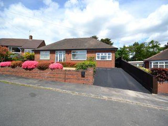 3 Bedrooms Detached bungalow for sale in Monks Close, Westlands, Newcastle ST5