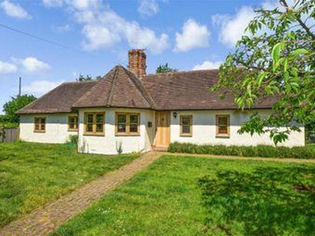 3 Bedrooms Detached bungalow for sale in Bridge Road, Lower Hardres, Canterbury, Kent CT4