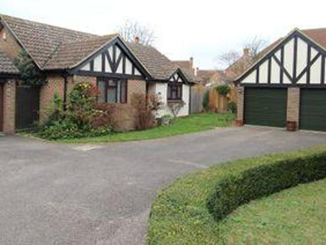 3 Bedrooms Detached bungalow for sale in Brockwood Close, Gamlin SG19