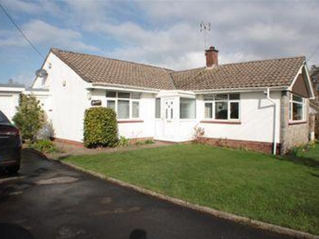 3 Bedrooms Detached bungalow for sale in Fairlawns, Andruss Drive, Dundry, Bristol BS41