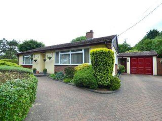 3 Bedrooms Detached bungalow for sale in High Street, Graveley, St Neots, Cambridgeshire PE19