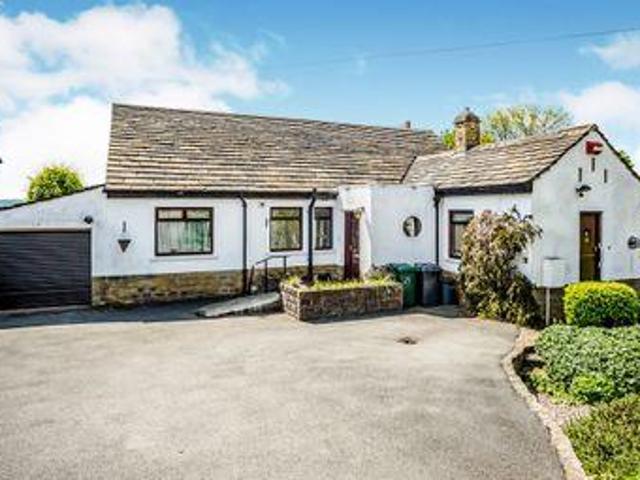 3 Bedrooms Detached bungalow for sale in Highgate Lane, Lepton, Huddersfield HD8
