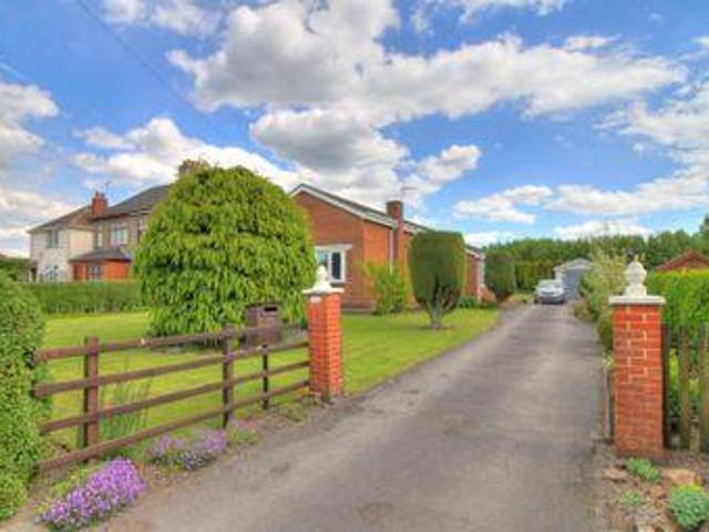 3 Bedrooms Detached bungalow for sale in Ibstock Road, Ellistown, Coalville LE67