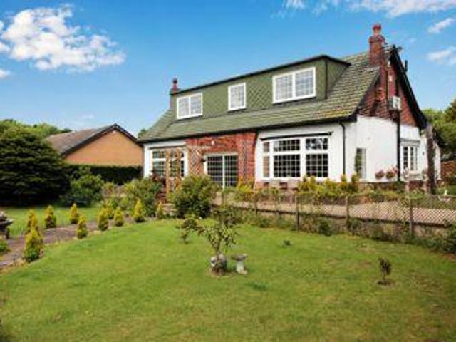 3 Bedrooms Detached bungalow for sale in Lyndhurst Close, Doncaster, South Yorkshire DN8