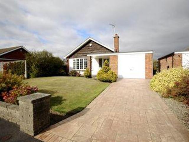 3 Bedrooms Detached bungalow for sale in Langley Court, Huntington, York YO32