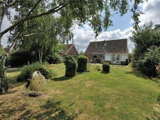 3 Bedrooms Detached bungalow for sale in Pigeon Lane, Herne Bay, Kent CT6
