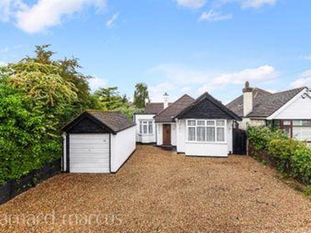 3 Bedrooms Detached bungalow for sale in Salisbury Road, Worcester Park KT4