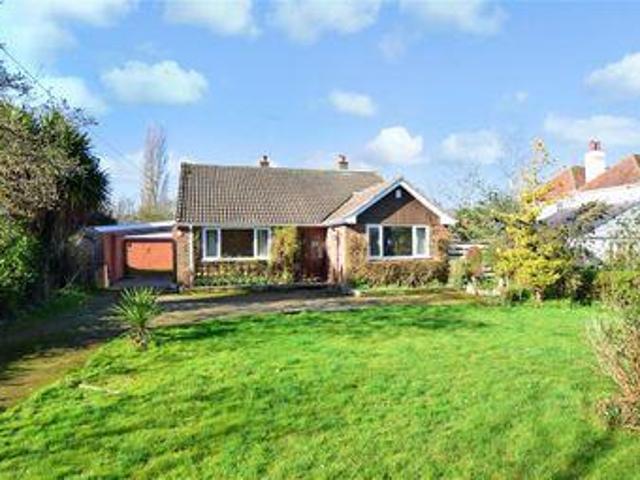 3 Bedrooms Detached bungalow for sale in Whitstable Road, Canterbury, Kent CT2