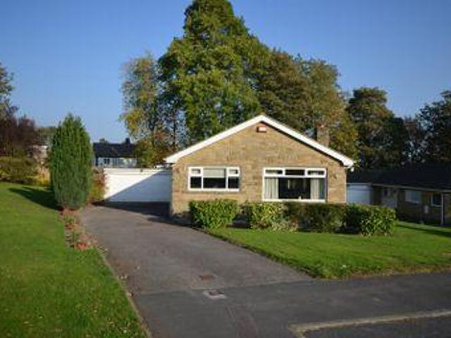 3 Bedrooms Detached bungalow for sale in 11 Craiglands, Hipperholme, Halifax HX3