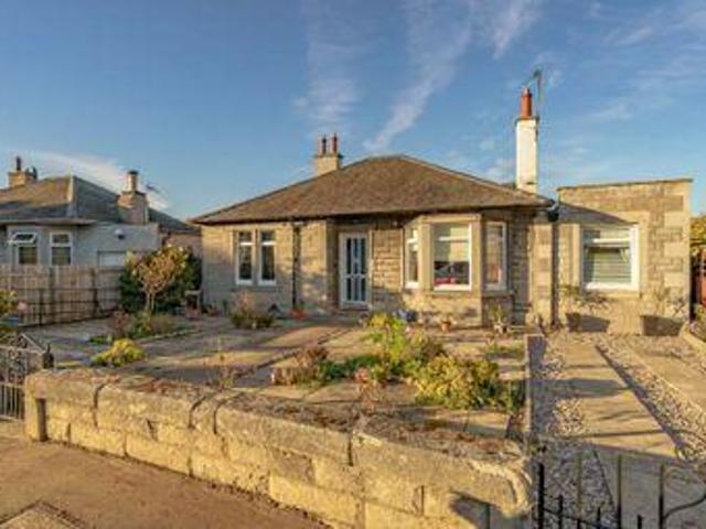 3 Bedrooms Detached bungalow for sale in 7 Coillesdene Crescent, Edinburgh EH15