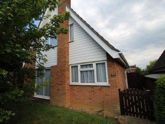 3 Bedrooms Detached house for rent in Manton Lane, Bedford MK41