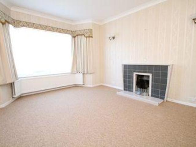 3 Bedrooms Detached house for rent in Mitchley Hill, South Croydon CR2
