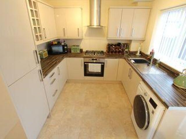 3 Bedrooms Detached house for rent in Mosborough Hall Drive, Halfway S20