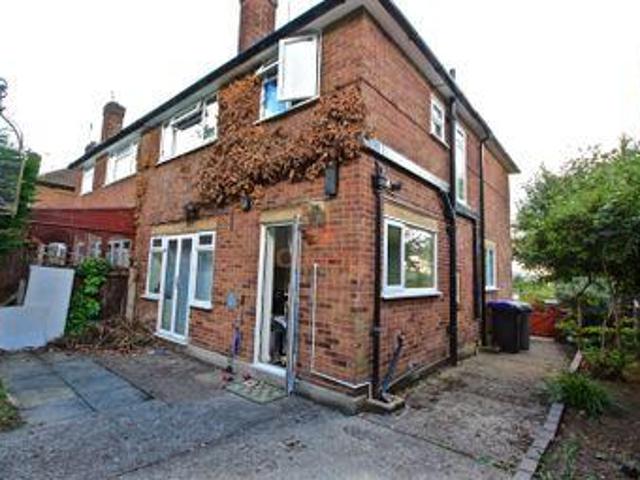 3 Bedrooms Detached house for rent in Alverstone Road, Barn Rise Estate, Wembley Park, Greater London HA9